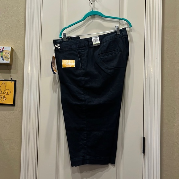 Dockers | Pants & Jumpsuits | Dockers Soft Capri Shorts | Poshmark